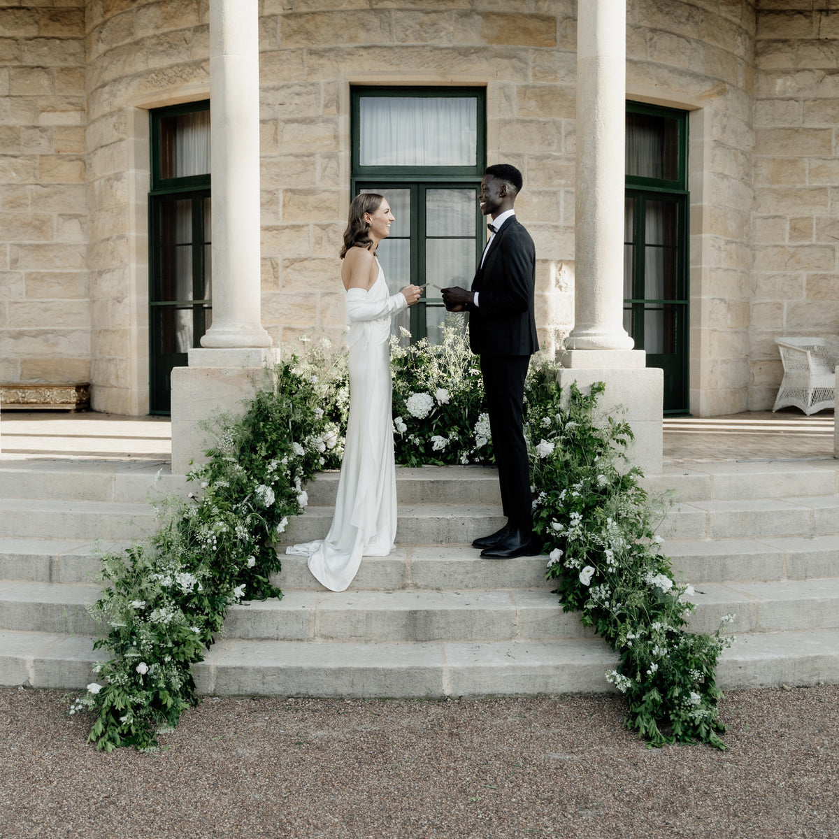 Romantic Styled Shoot at Jimbour House – Oak and Ivory